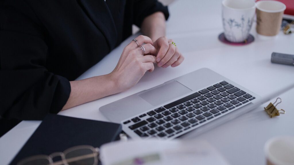 How Computer Viruses Spread: The Hidden Risks and What You Can Do ...